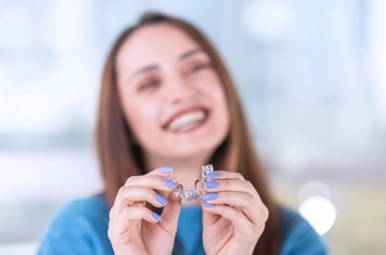 Invisalign in Ealing: 5 Key Benefits for a Perfect Smile